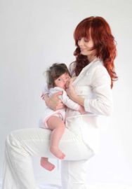 Breastfeeding Positions for Both You and Bub | Cake Maternity
